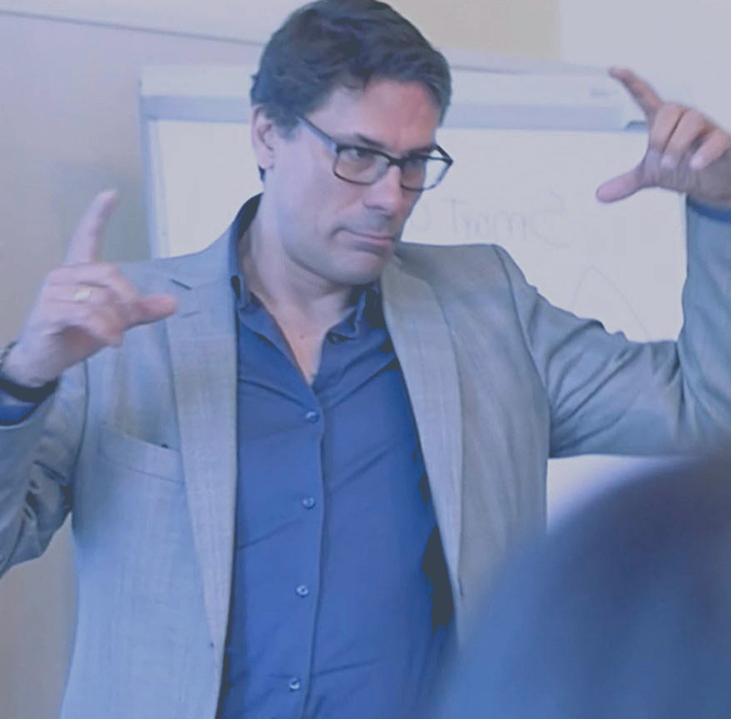 Peter Alberto Behrens – SHAPING EXTERNAL RELATIONS